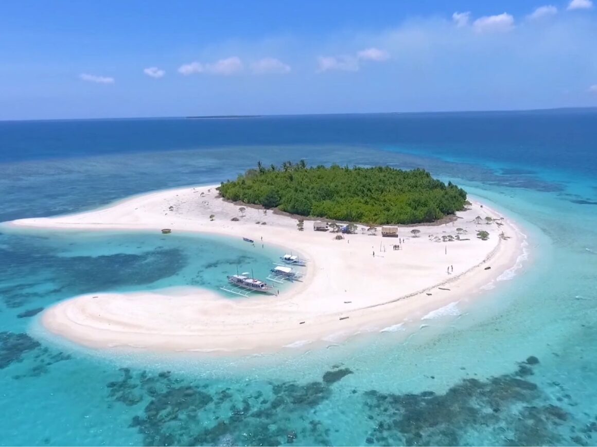 Balabac Island, Palawan - Island Hopping Boat Tour Guide - Palawan
