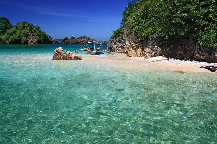 Island Hopping Travel Boat Tour Packages to Guimaras Island - Visayas