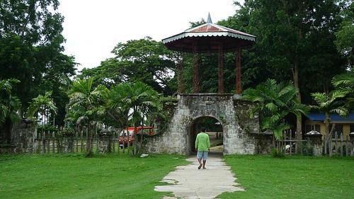 Island Hopping Travel Boat Tour Packages to Guimaras Island - Visayas